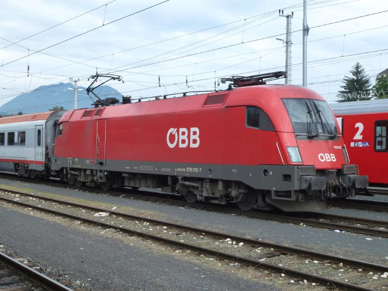 Electric locomotives